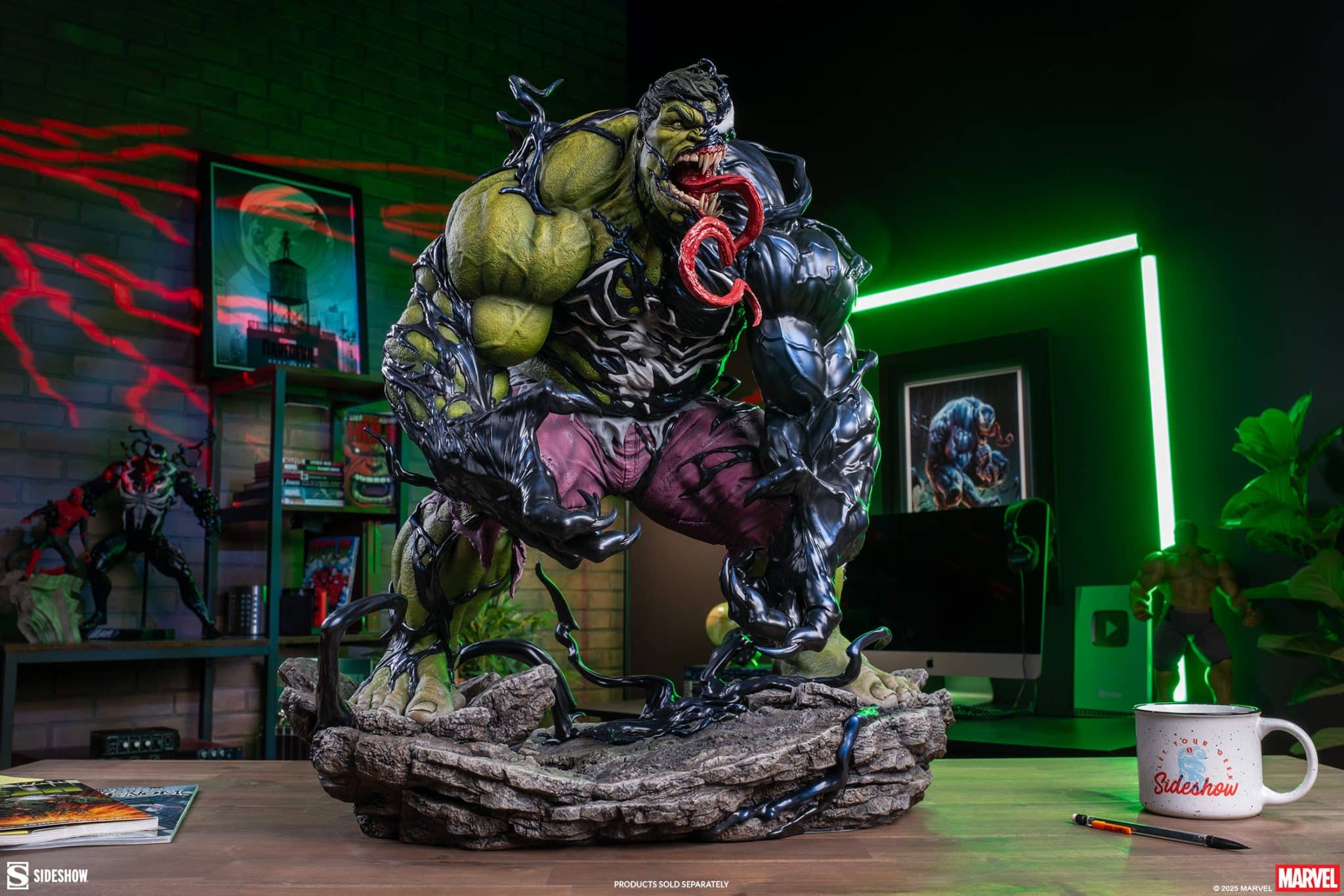 Hulk gets Venomized in a new Statue from Sideshow - Graphic Policy